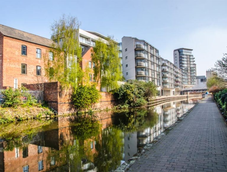 5 Best Places To Live In Nottingham: Top Areas To Move In | 2023