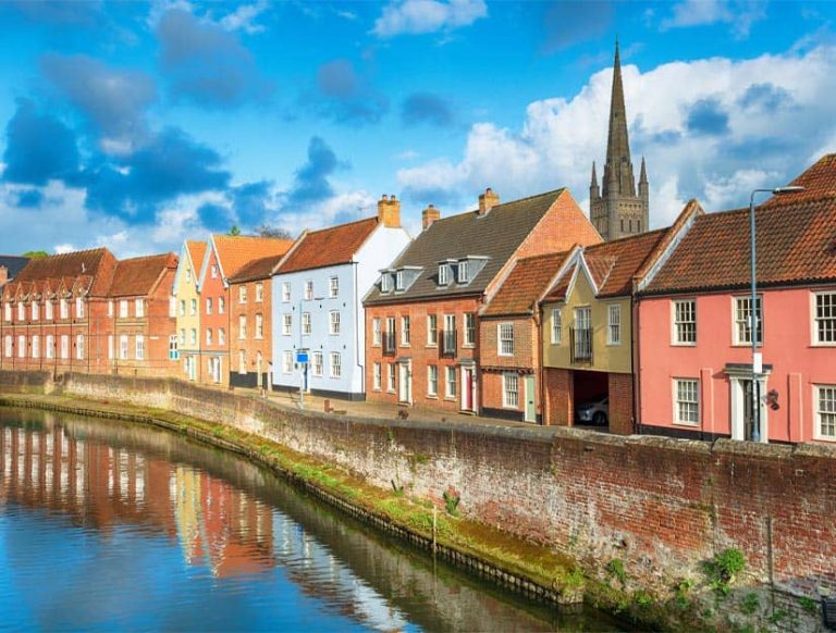 6 Best Places To Live In Norfolk: Top Villages & Towns For 2023