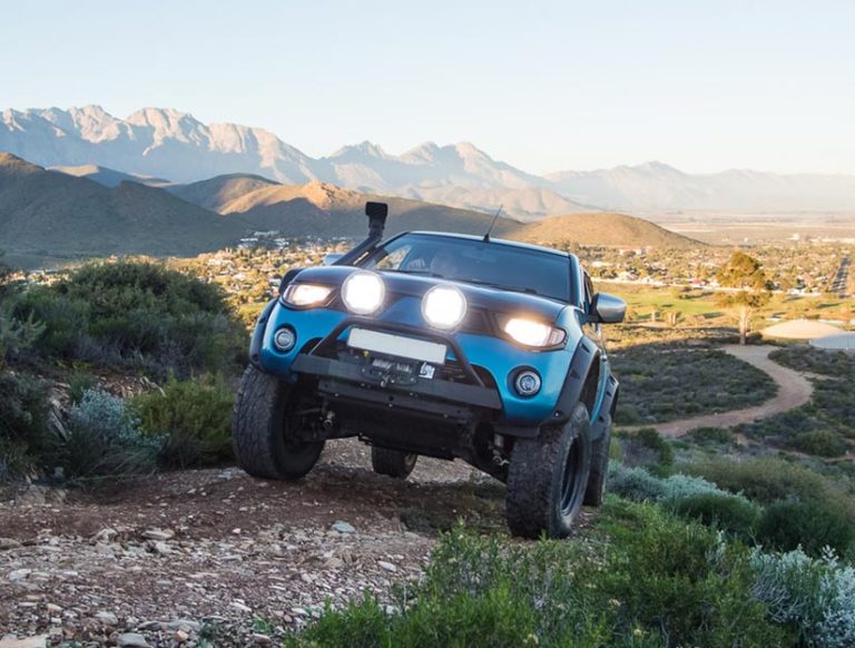 What Is A 4x4 Car? 4WD Vehicle Types & Pros Vs Cons In 2023