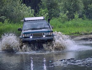 What Is A 4x4 Car? 4WD Vehicle Types & Pros Vs Cons In 2023