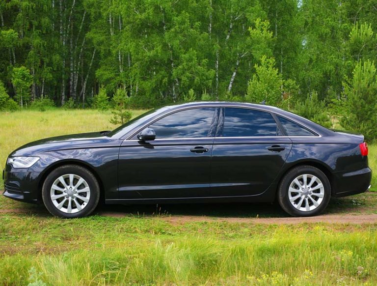 What Is A Saloon Car? Key Features, History, Pros & Super Saloon